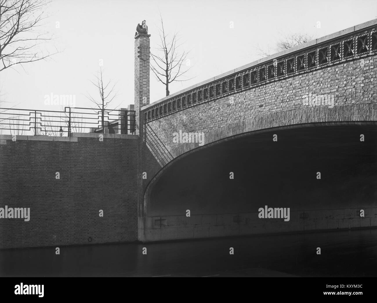 The Bellevue Bridge (Bellevuebrücke) is a prominent structure, known ...