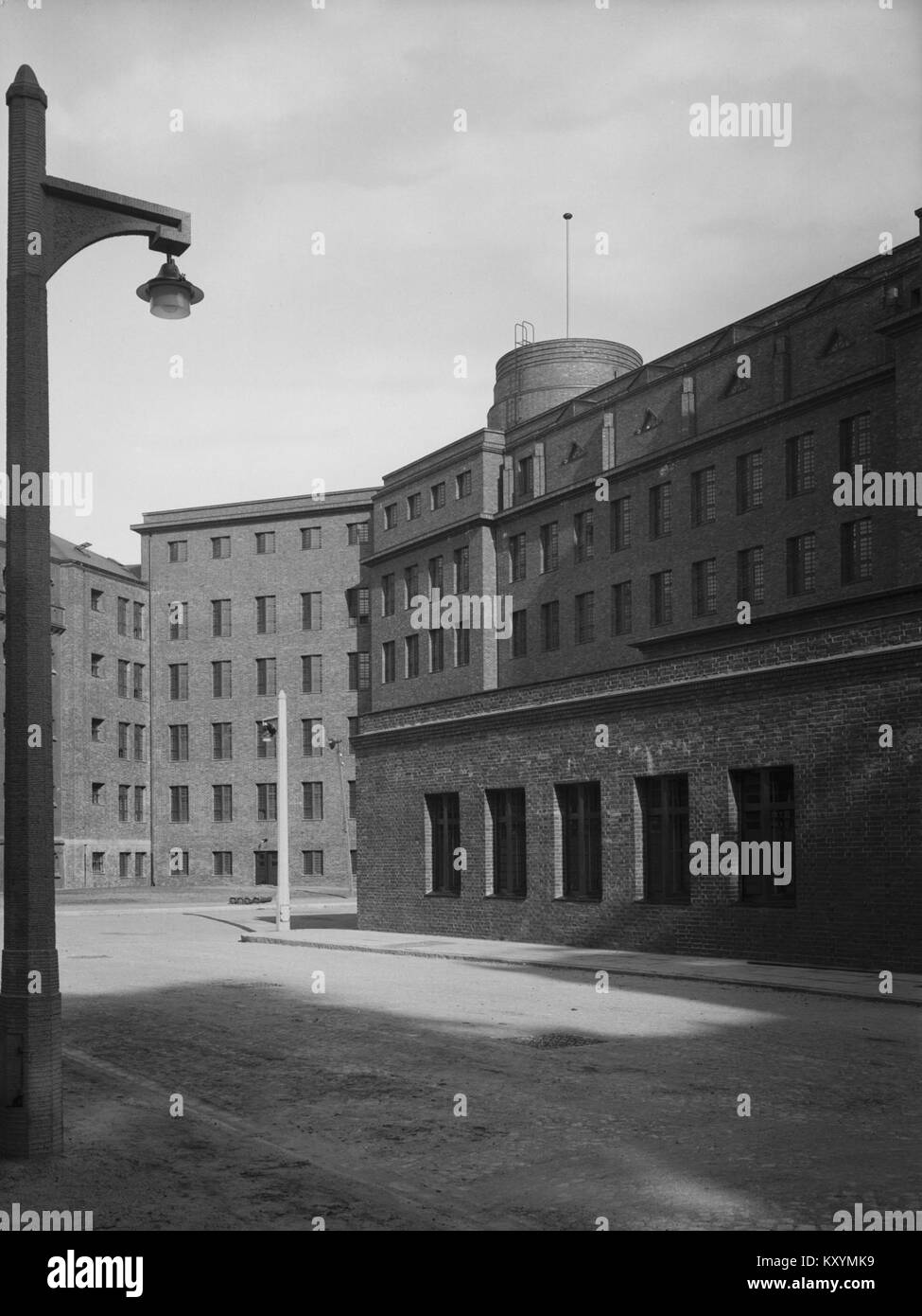 HANSif771 is a historical image of a detention facility (Investigative ...