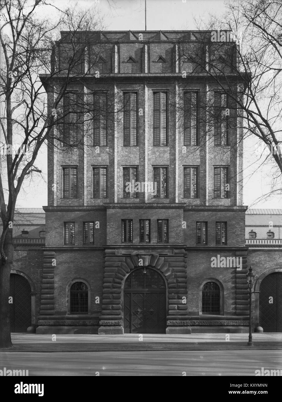 Remand prison hi-res stock photography and images - Alamy