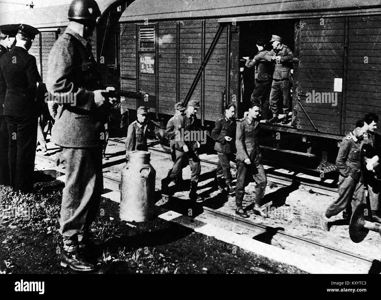 German soldiers returning home after the end of the war, depicting post ...