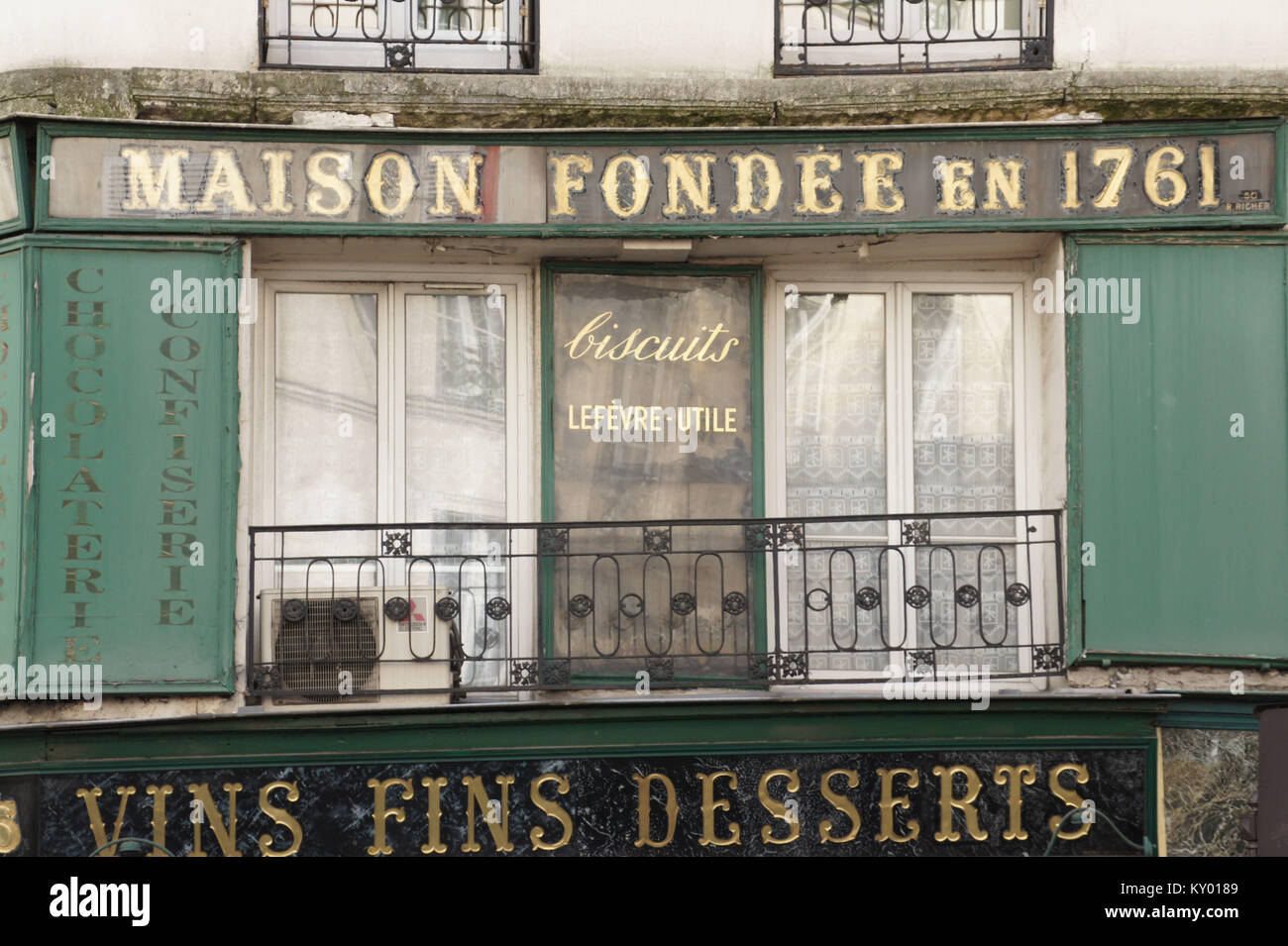 Maison fondee paris hi-res stock photography and images - Alamy