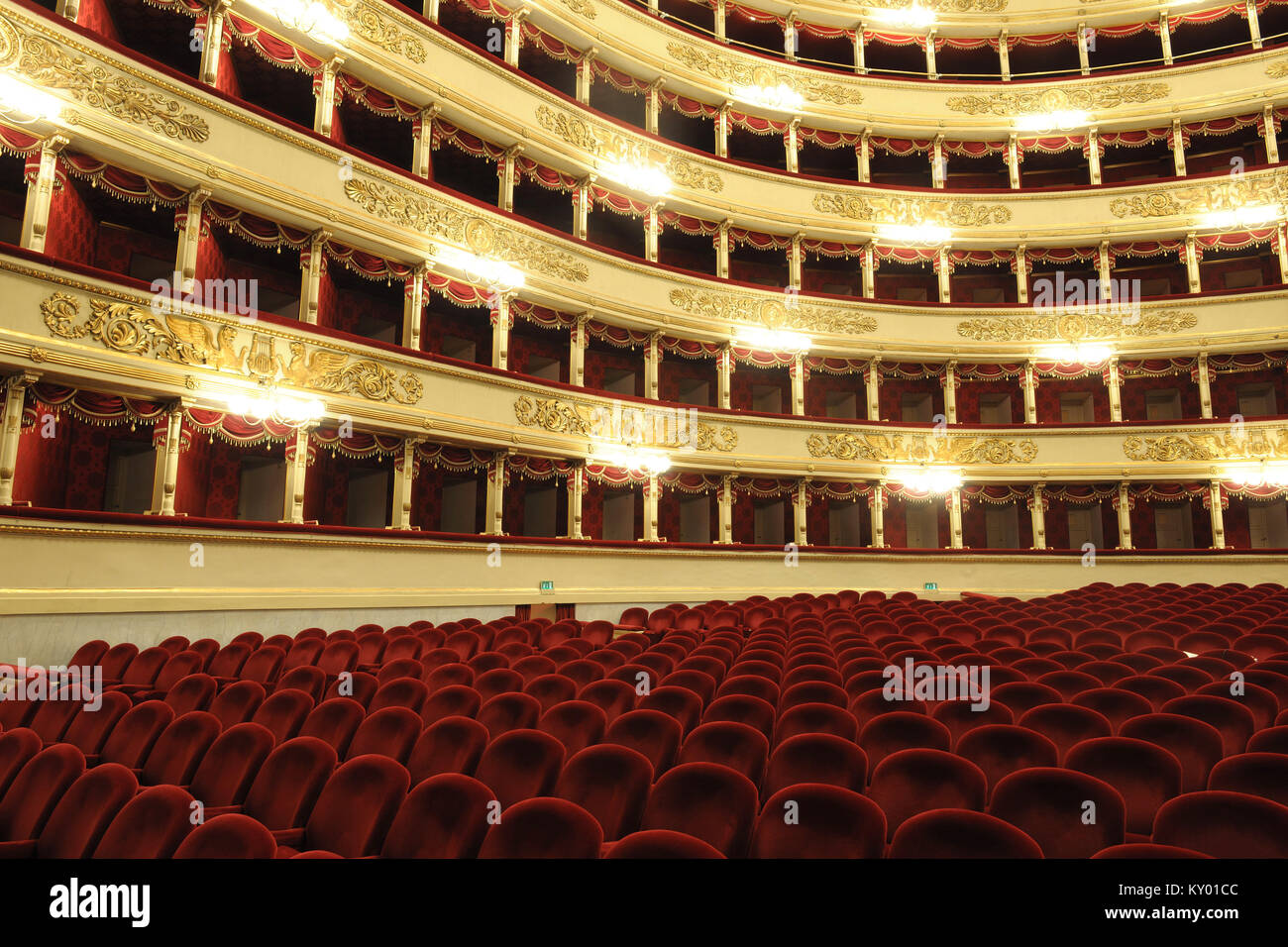 Auditorium milan la verdi hi-res stock photography and images - Alamy