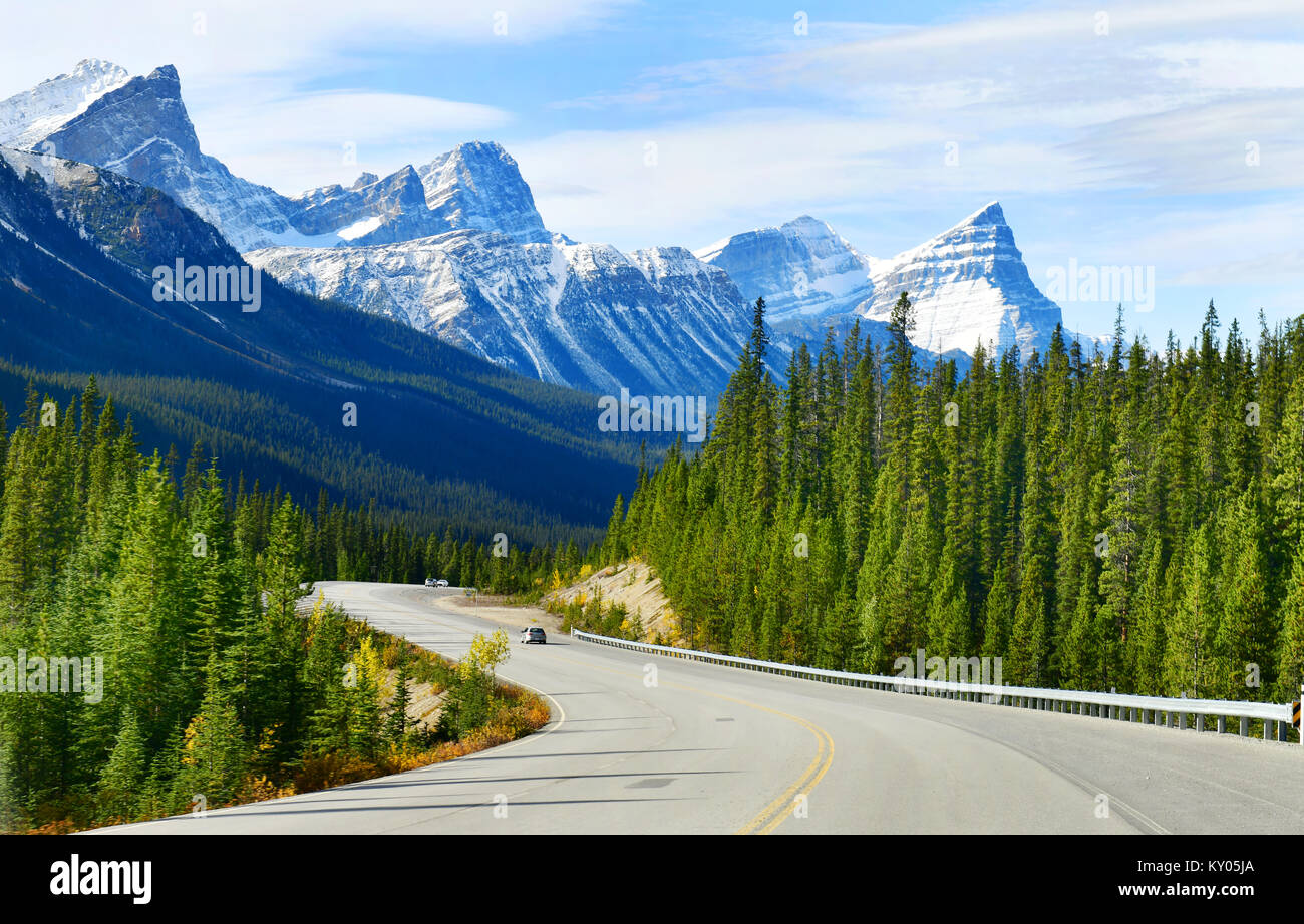 Canada banff icefield hi-res stock photography and images - Alamy