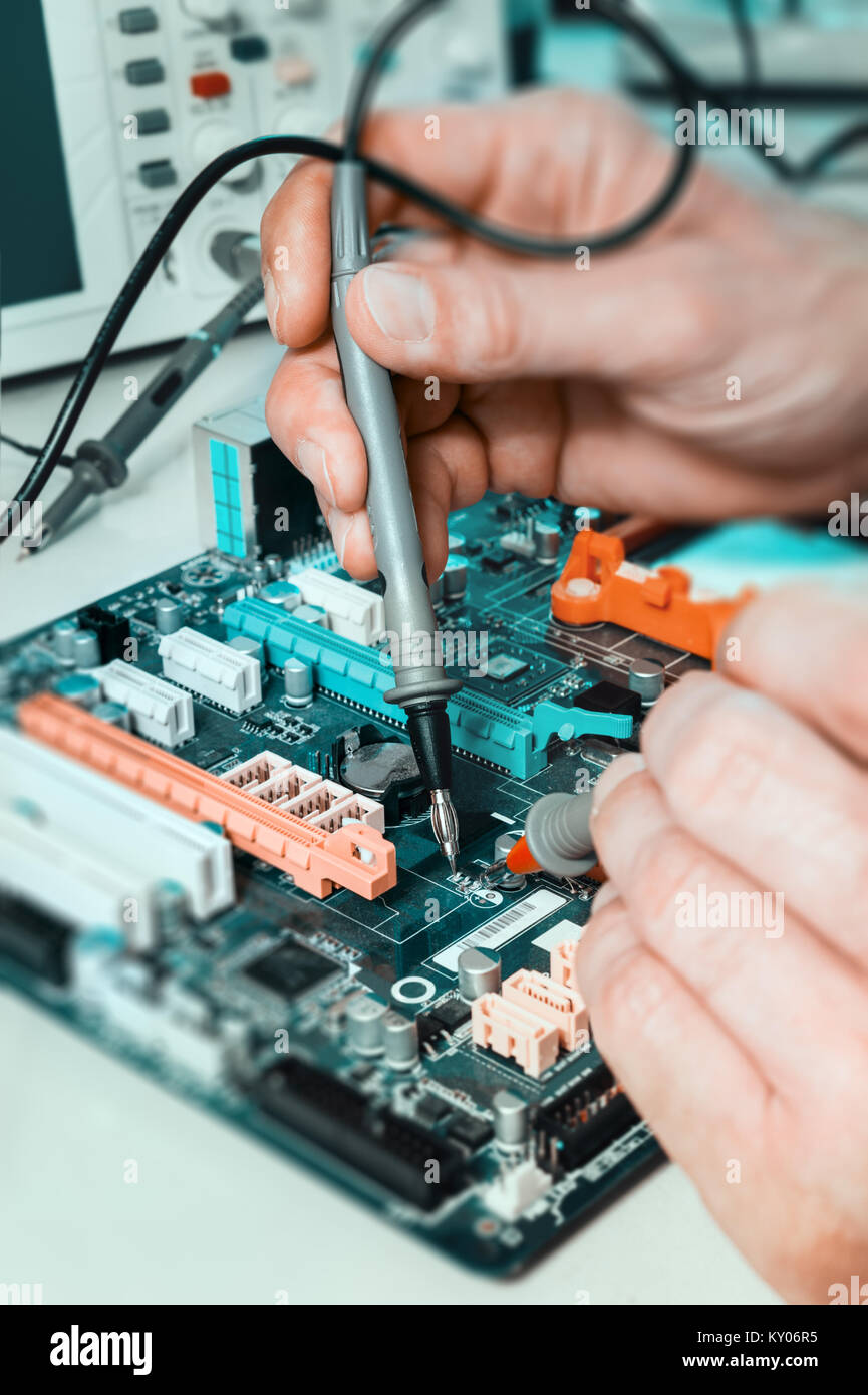 Digital engineering and test centre hi-res stock photography and images ...