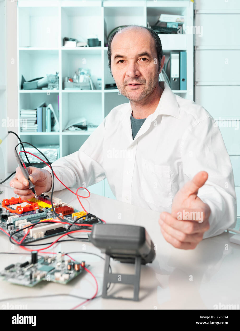 Positive repair hi-res stock photography and images - Alamy