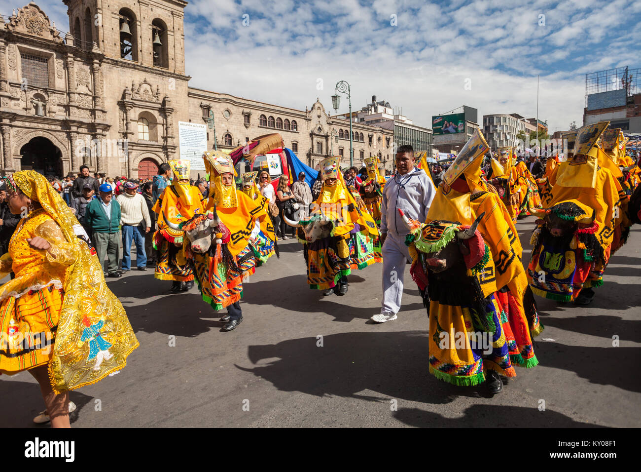 Morenada the dance of the bolivian hi-res stock photography and images ...