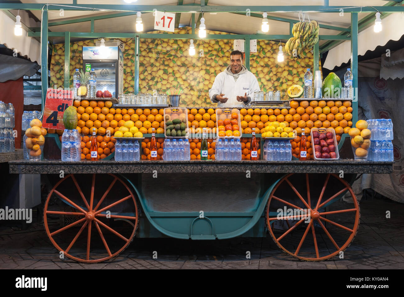 MARRAKECH, MOROCCO - FEBRUARY 22, 2016: Orange juice stall on the Jamaa ...