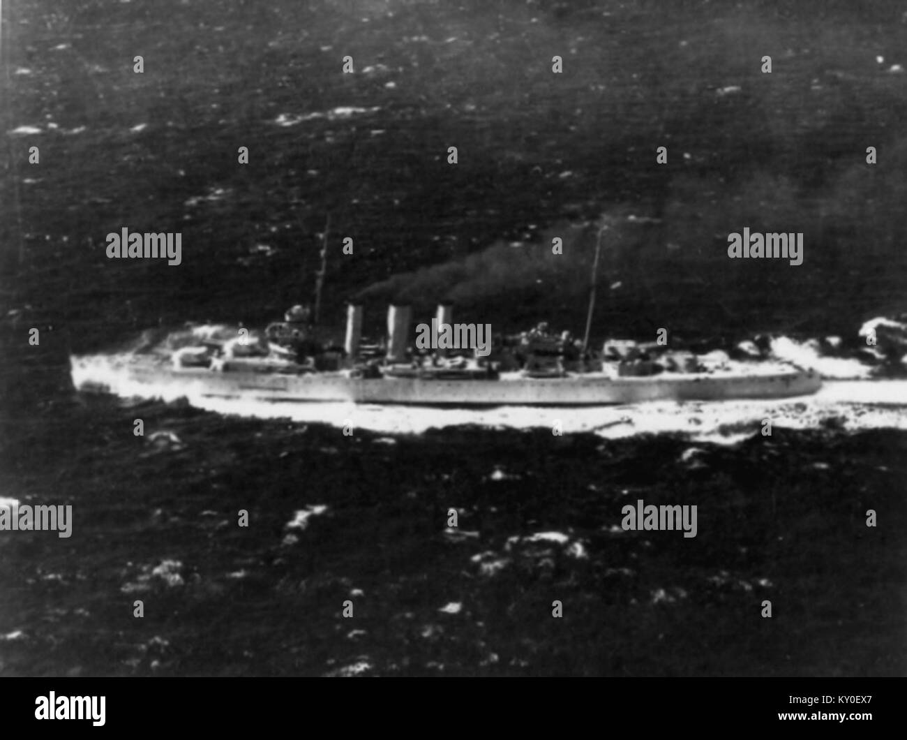 Hmas canberra d33 hi-res stock photography and images - Alamy