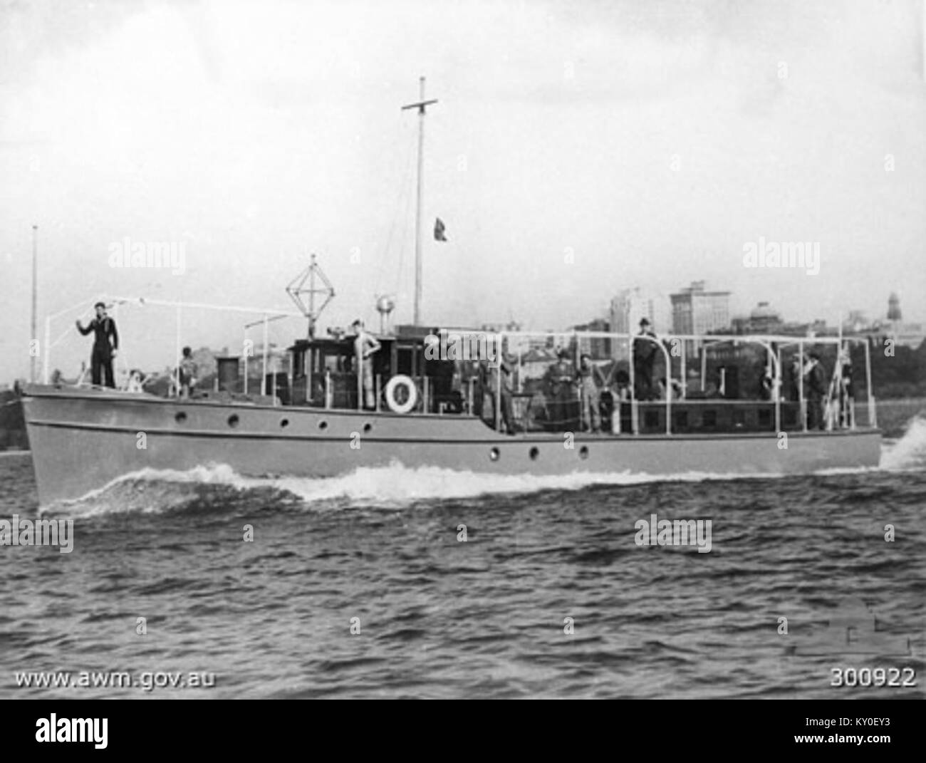 HMAS Kuru (300922) is an Australian Navy Armidale-class patrol boat ...