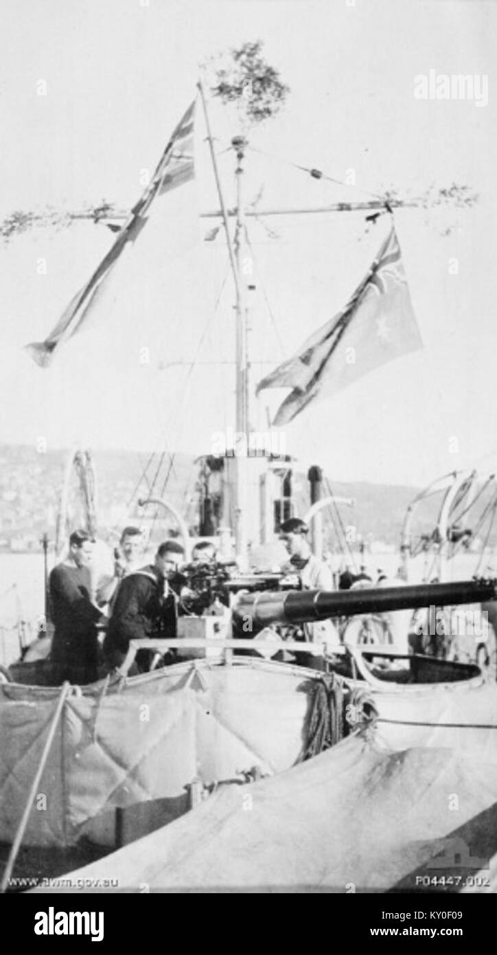 Ww2 naval ship crew hi-res stock photography and images - Alamy