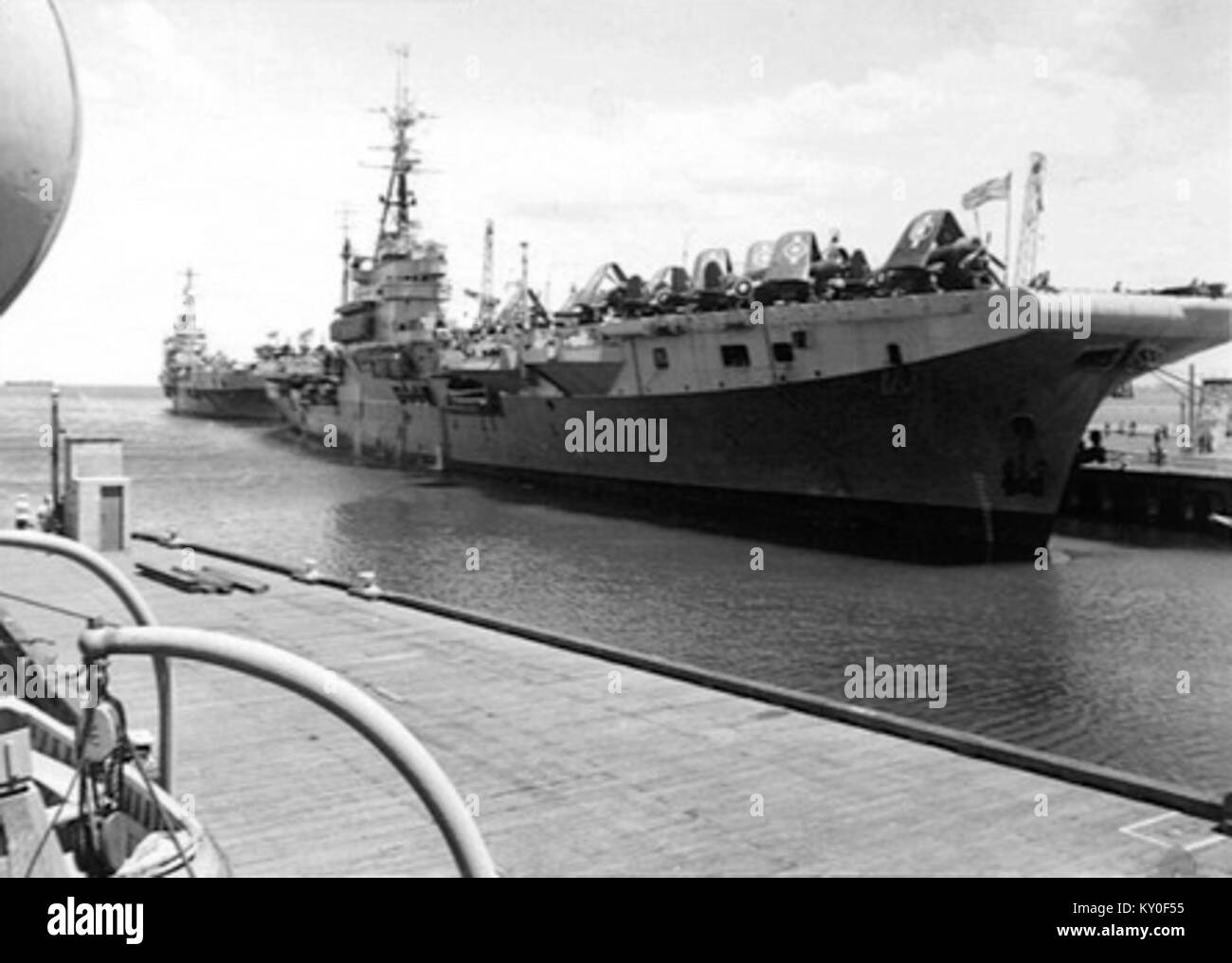 Melbourne port melbourne Black and White Stock Photos & Images - Alamy