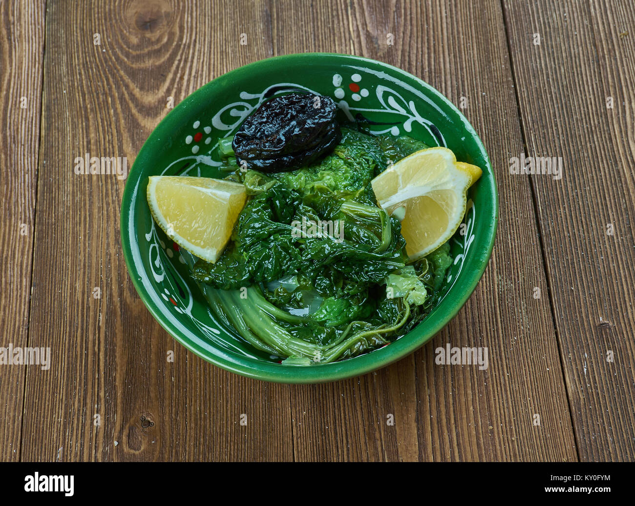 Horta Vrasta - Greek Boiled Dandelion Leafy Greens Stock Photo - Alamy