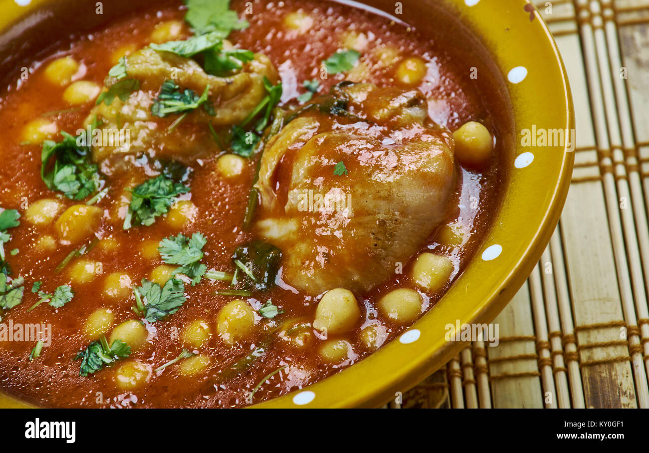 Murgh Cholay - Chicken and Chickpeas Curry, Pakistan popular curry dish ...