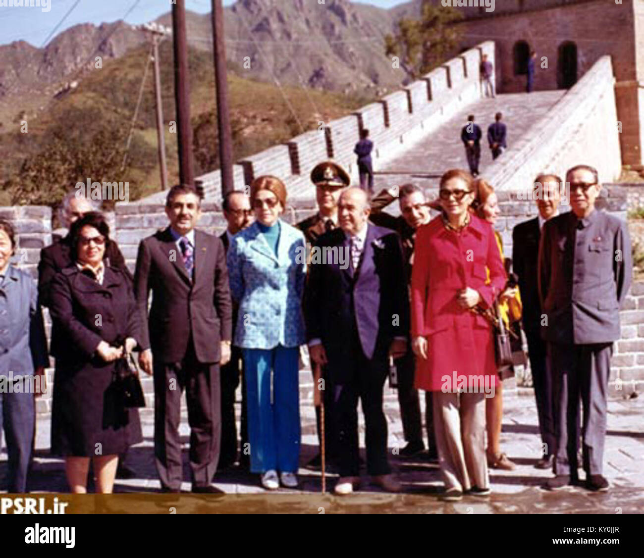 Farah pahlavi 1972 hi-res stock photography and images - Alamy