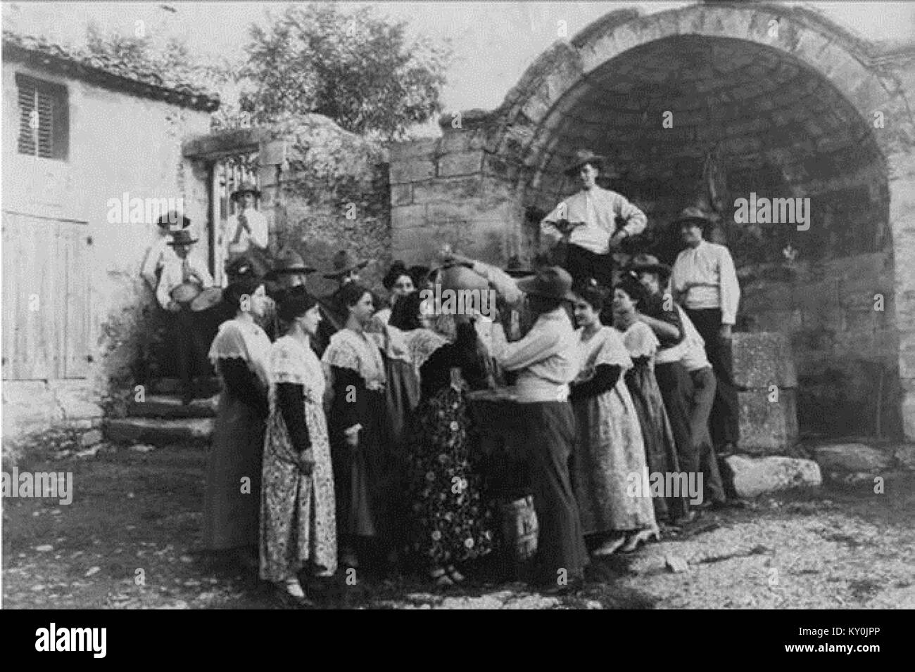 Feature film crew Black and White Stock Photos & Images - Alamy