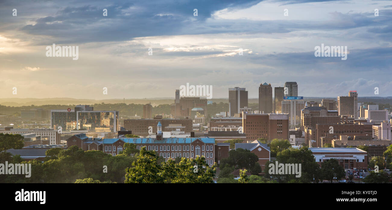 Birmingham alabama skyline hi-res stock photography and images - Alamy
