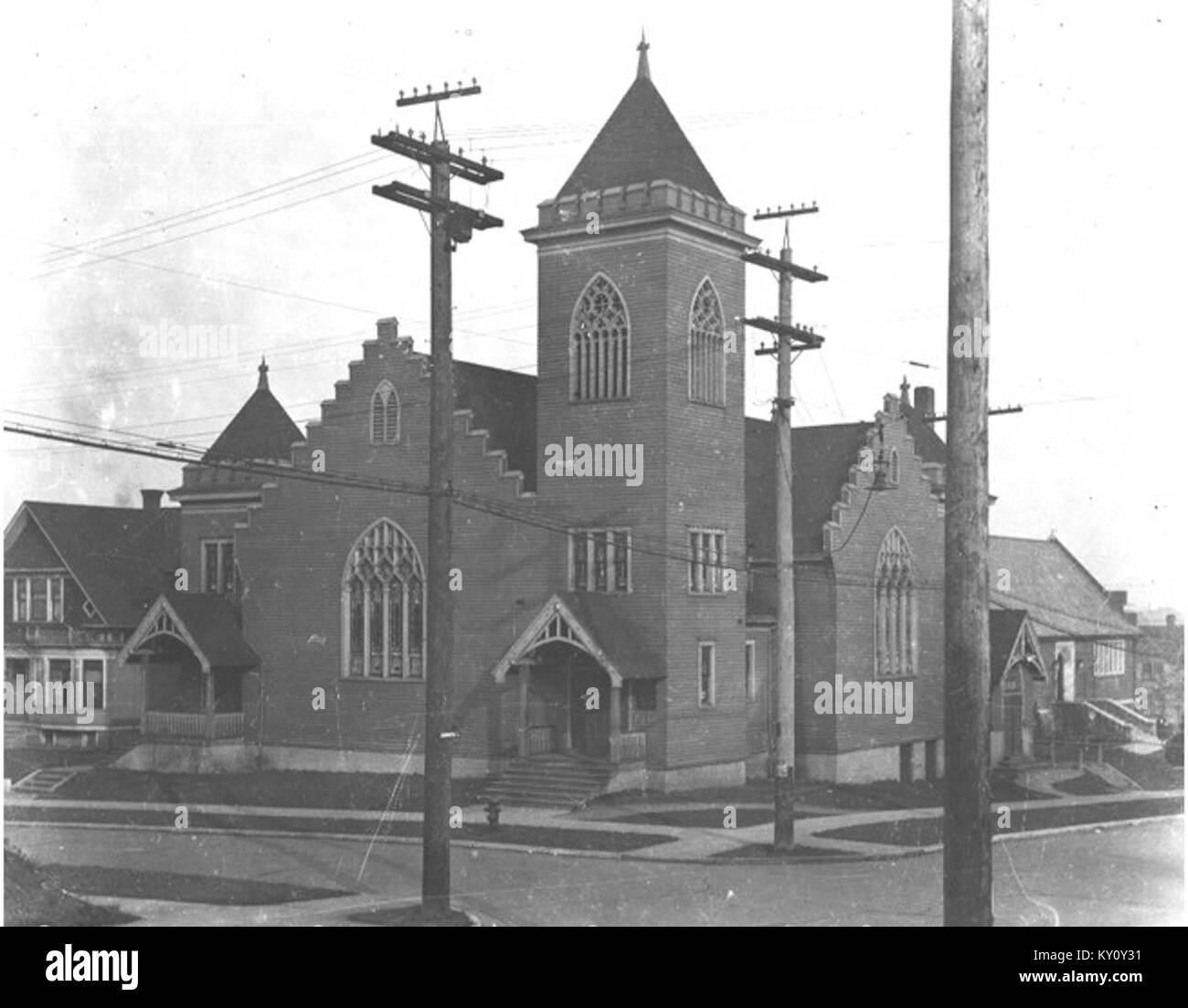 This image shows the First Seattle Baptist Church, built around 1910 ...