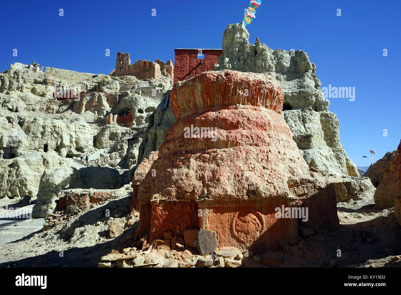 ZANDA, CHINA - CIRCA MAY 2017 Piyang Caves Stock Photo - Alamy
