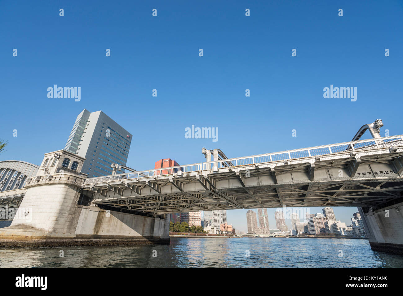 Kachidoki bridge at sumida river hi-res stock photography and images ...