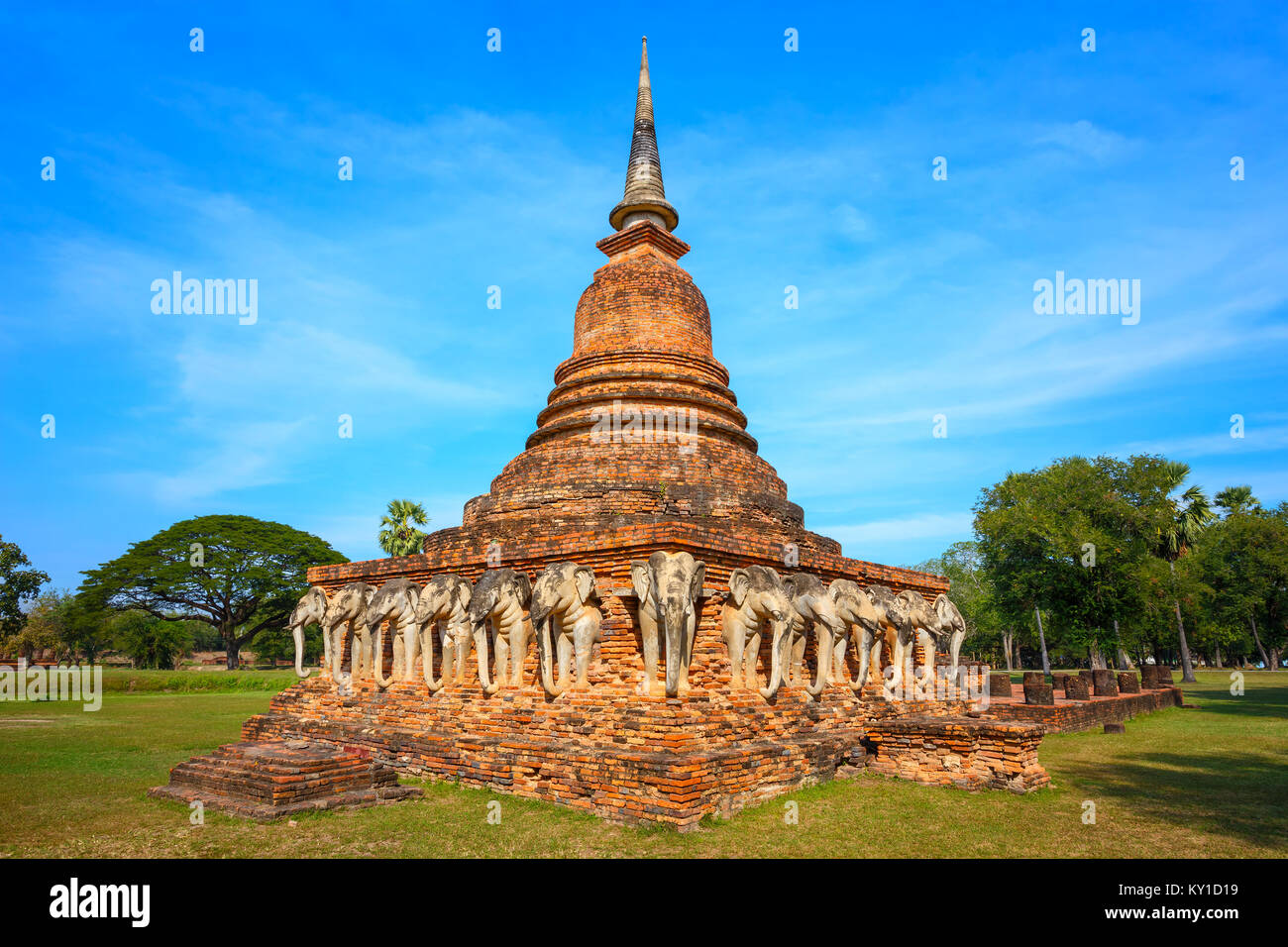 Wat Sorasak Temple at Sukhothai Historical Park, a UNESCO World ...