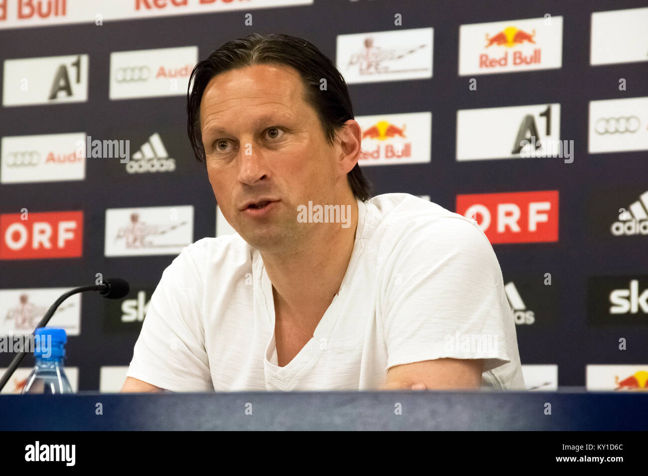 Former german football manager hi-res stock photography and images - Alamy