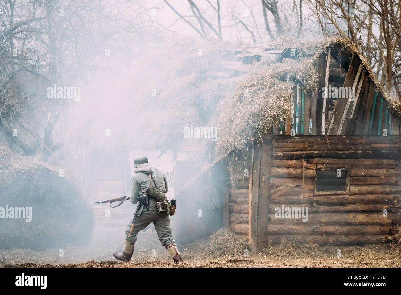 Wwii Soldier Running High Resolution Stock Photography and Images - Alamy