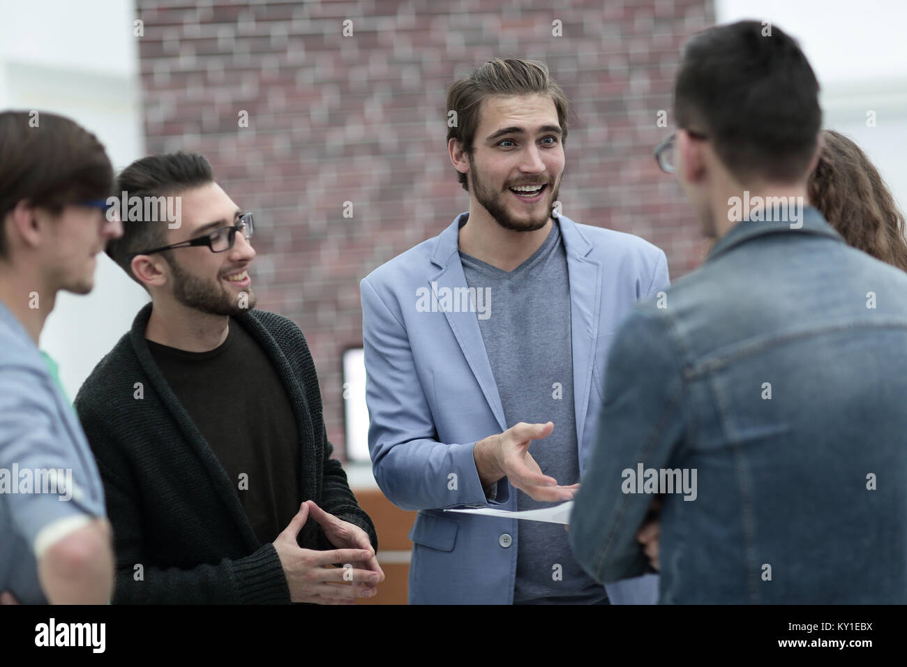 group of business people discussing issues Stock Photo - Alamy