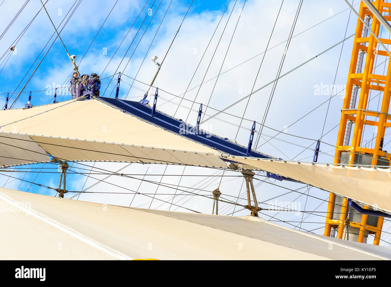 Climbing millennium dome hi-res stock photography and images - Alamy