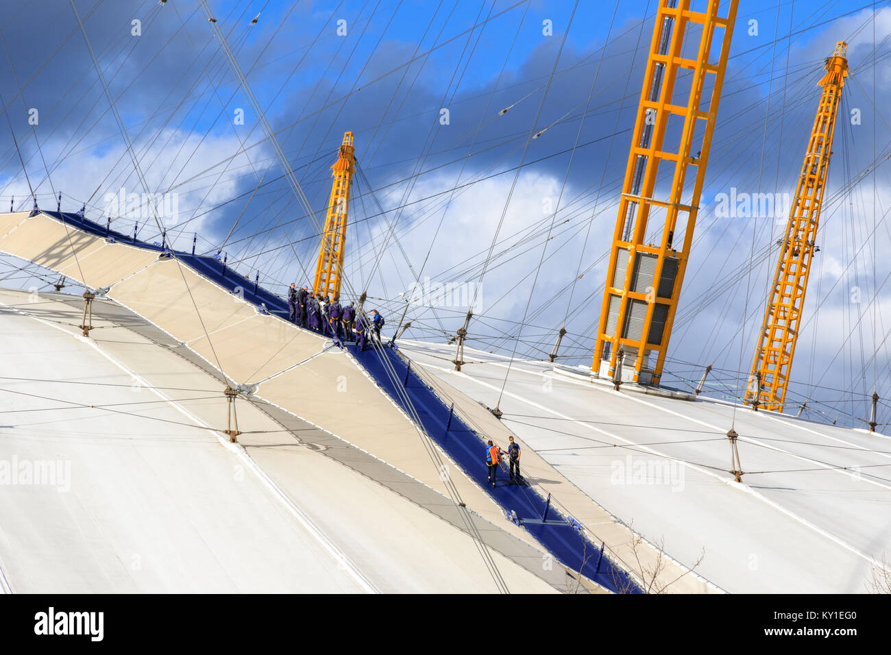 Canopy dome hi-res stock photography and images - Alamy