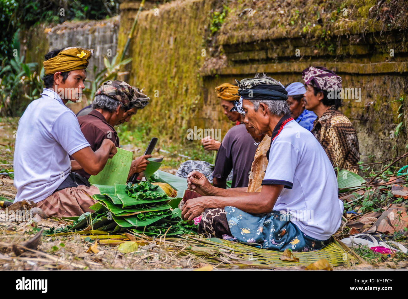 Balinese people hi-res stock photography and images - Alamy