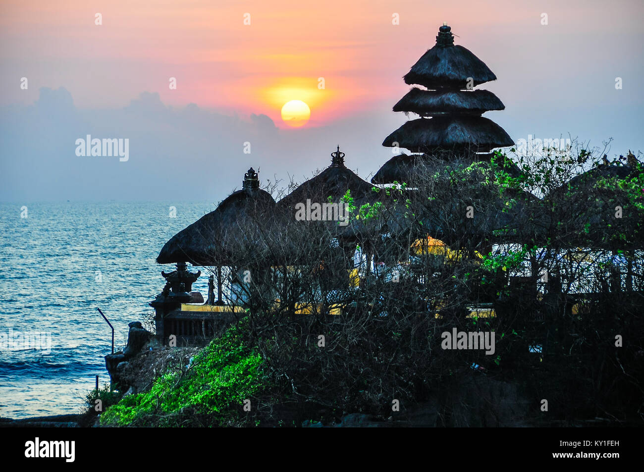 Sunset at the Tanah Lot temple in Bali, Indonesia Stock Photo - Alamy