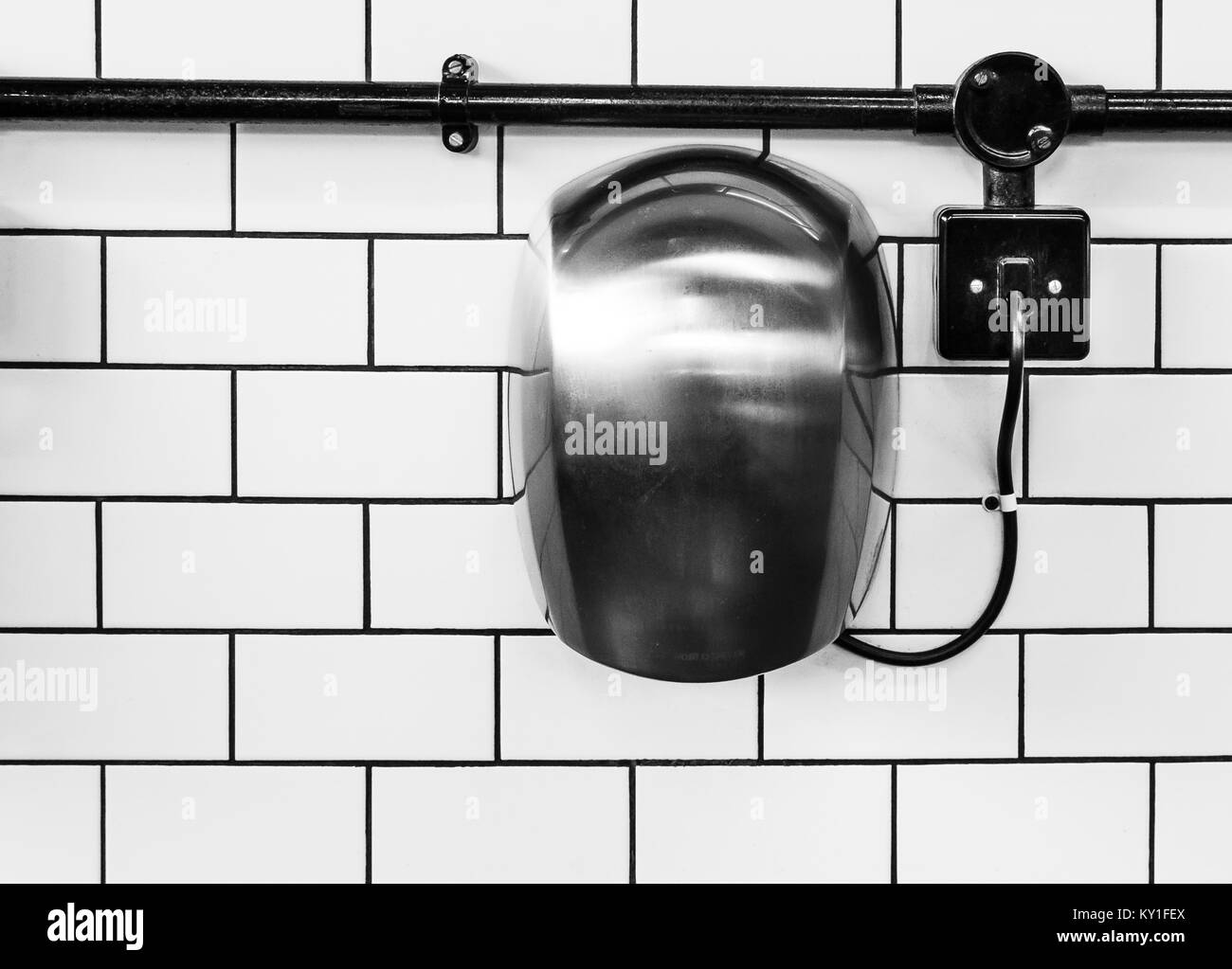 Handdrier hi-res stock photography and images - Alamy