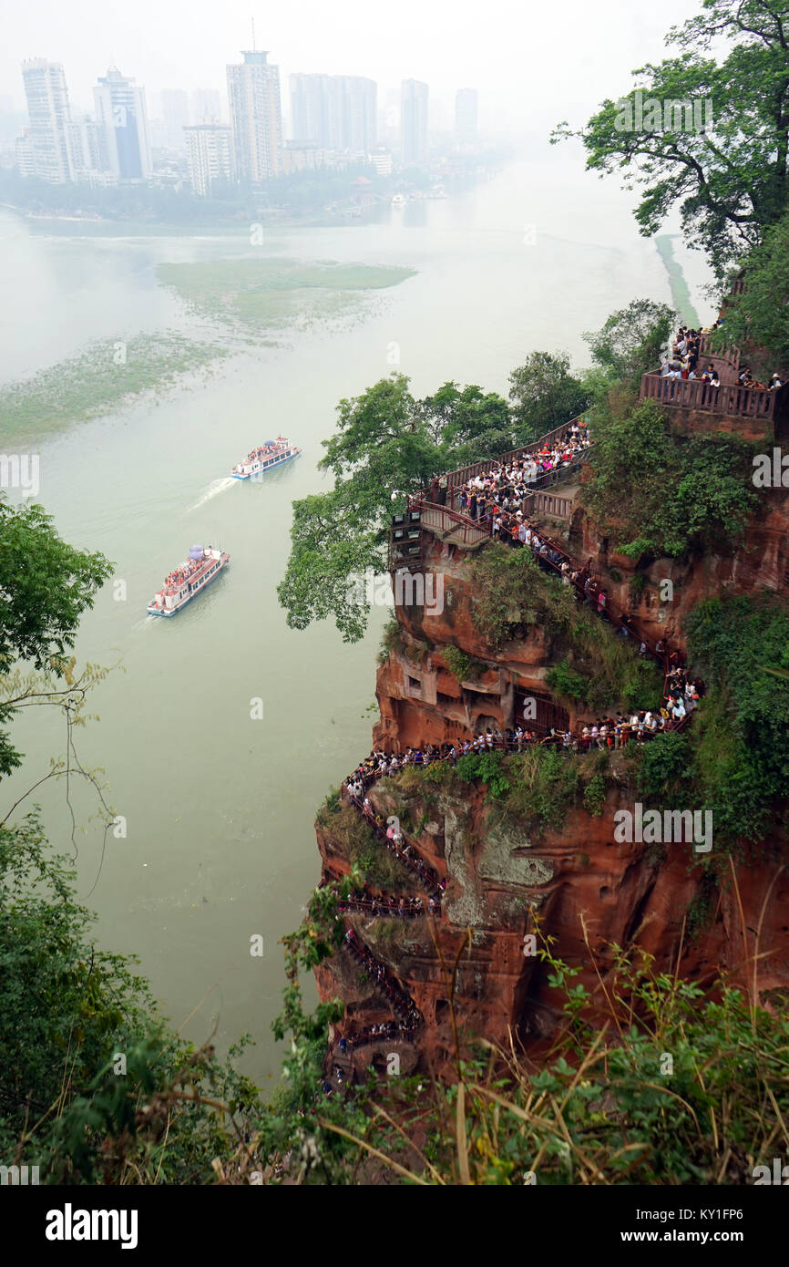 Leshan china hi-res stock photography and images - Alamy
