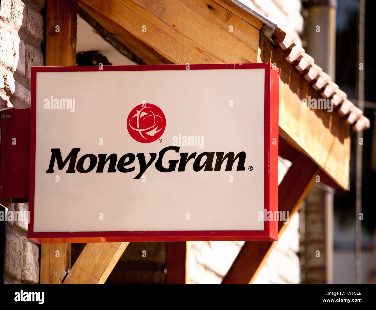 Moneygram sign logo hi-res stock photography and images - Alamy