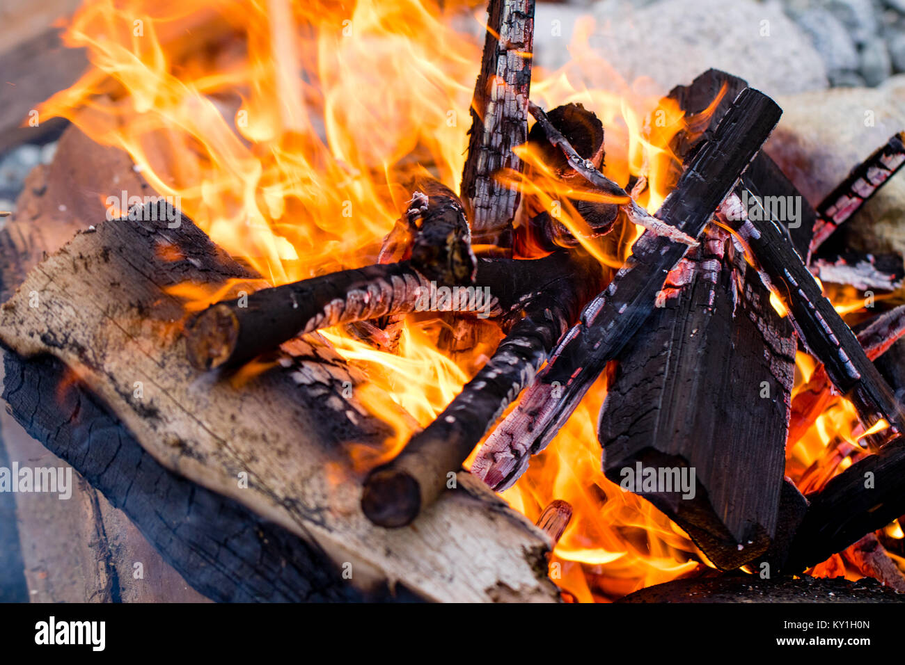 Burning wood close up Stock Photo - Alamy