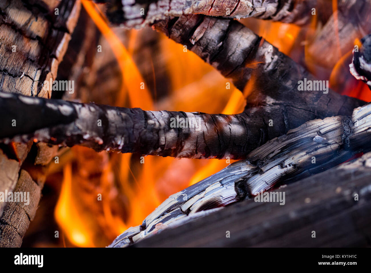 Burning wood close up Stock Photo - Alamy