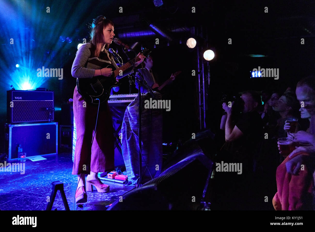 John olsen artist hi-res stock photography and images - Alamy