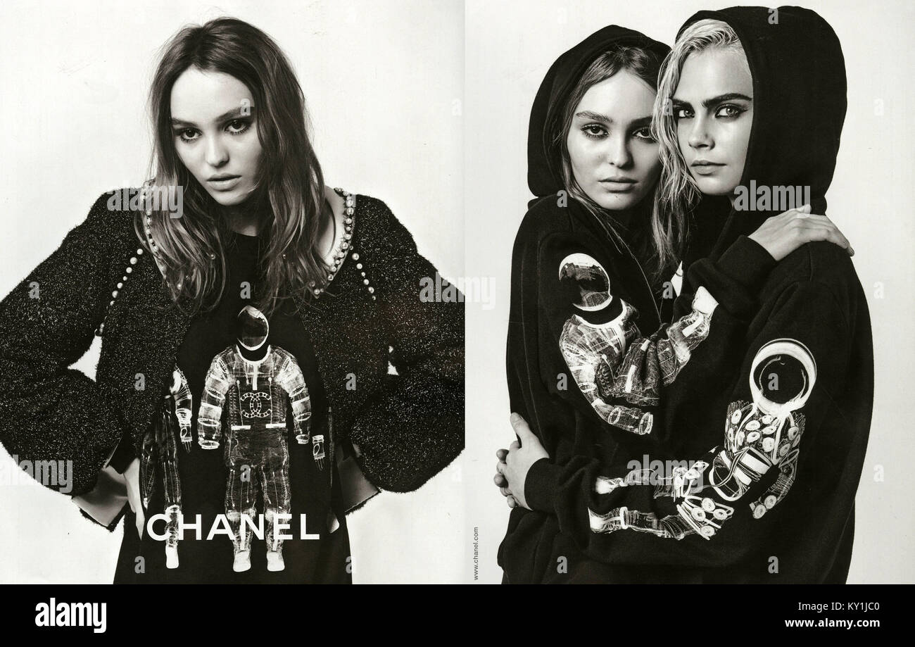 2010s UK Chanel Magazine Advert Stock Photo - Alamy