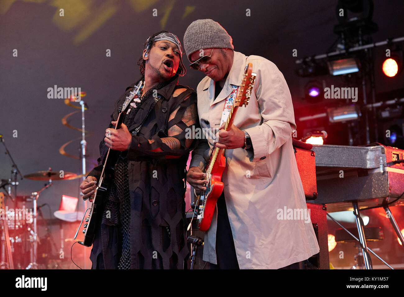 Michael dangelo hi-res stock photography and images - Alamy