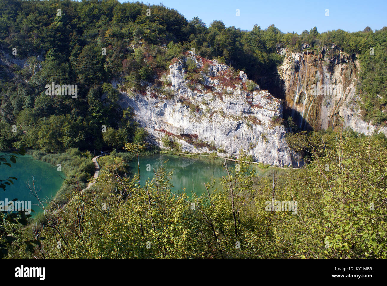 Two lakes in green park hi-res stock photography and images - Alamy