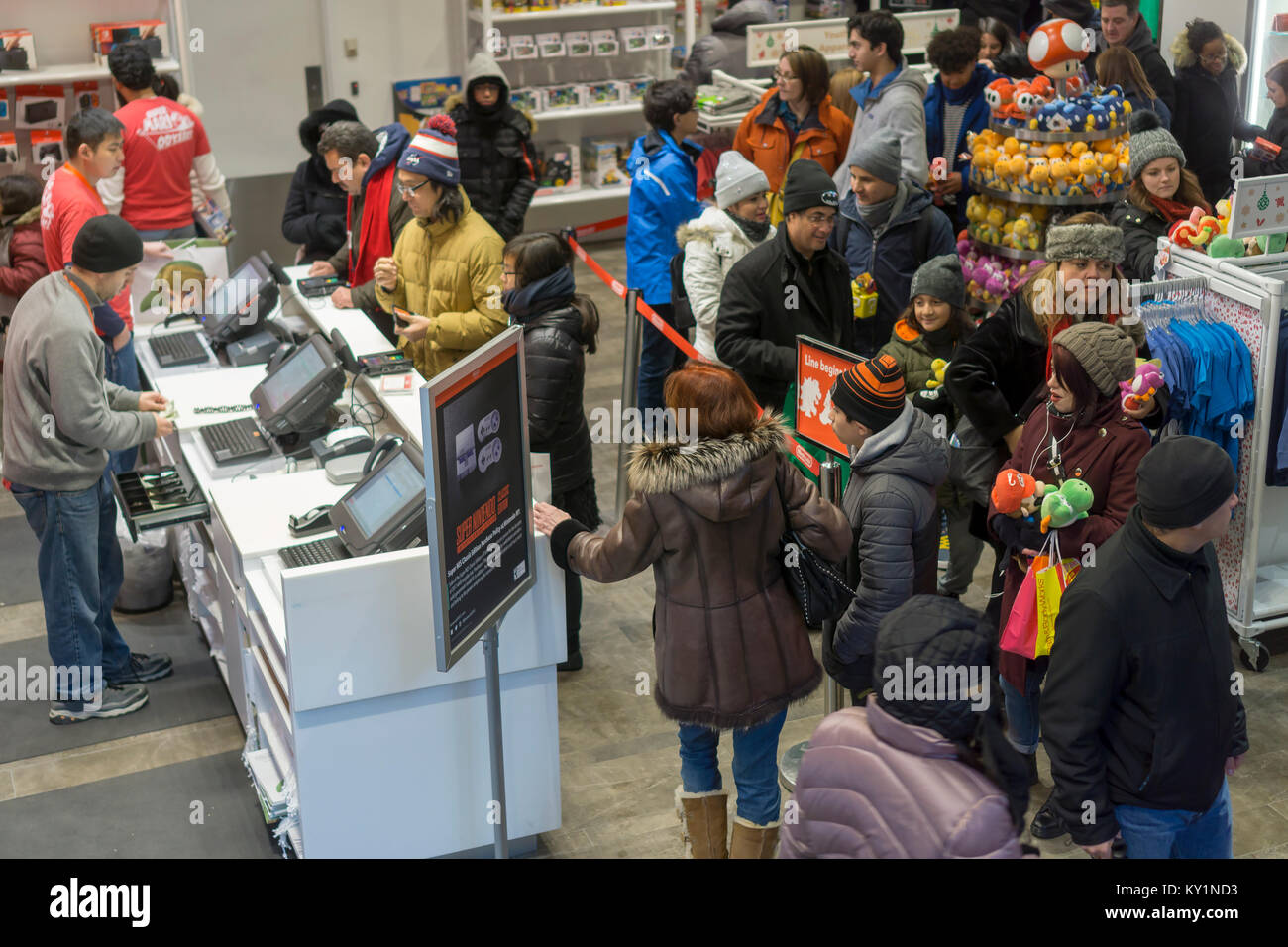 Shoppers on line in Nintendo World in Rockefeller Center in New York on ...