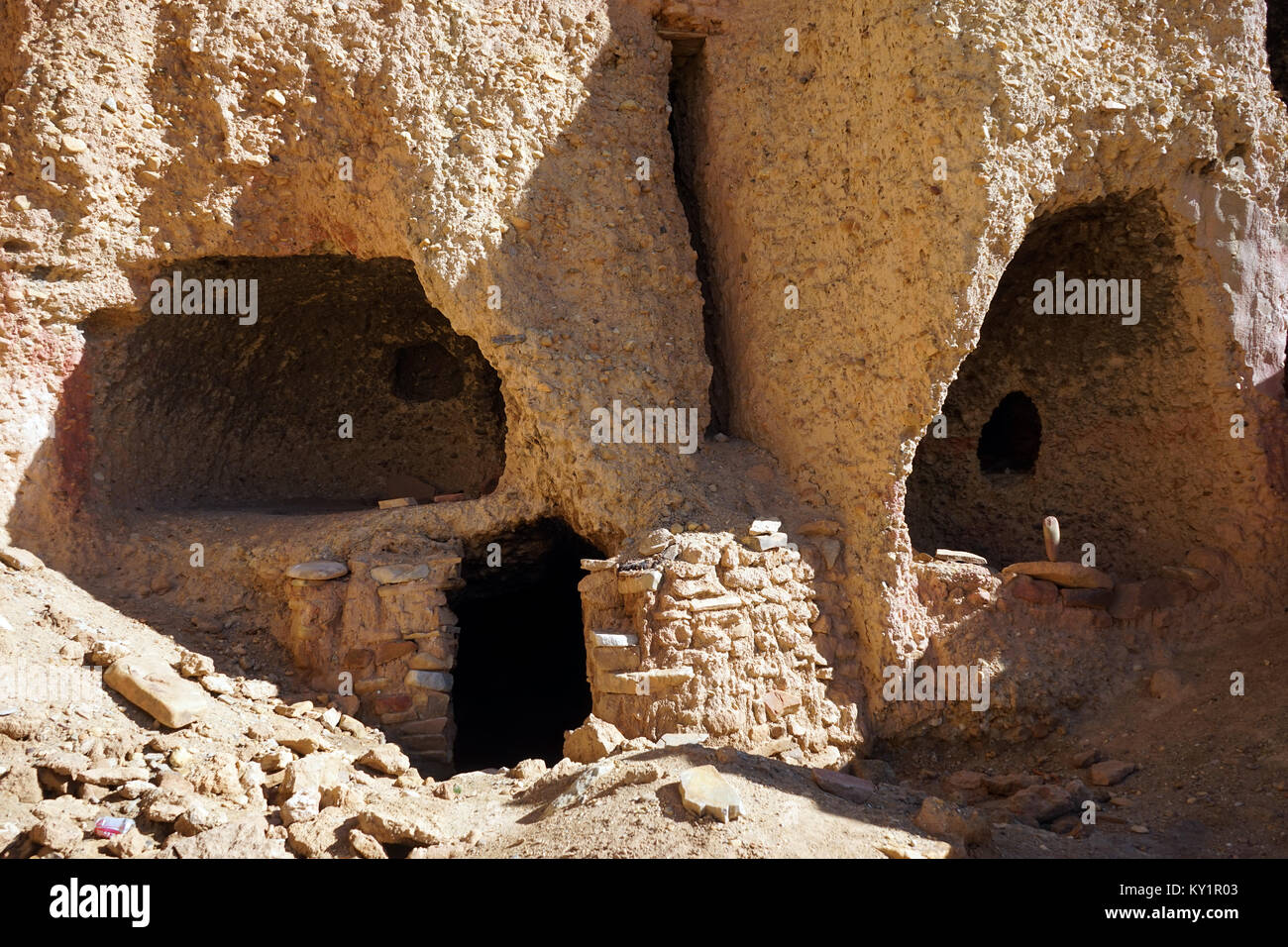 Khyunglung caves in the Garuda Valley, Tibet Stock Photo - Alamy