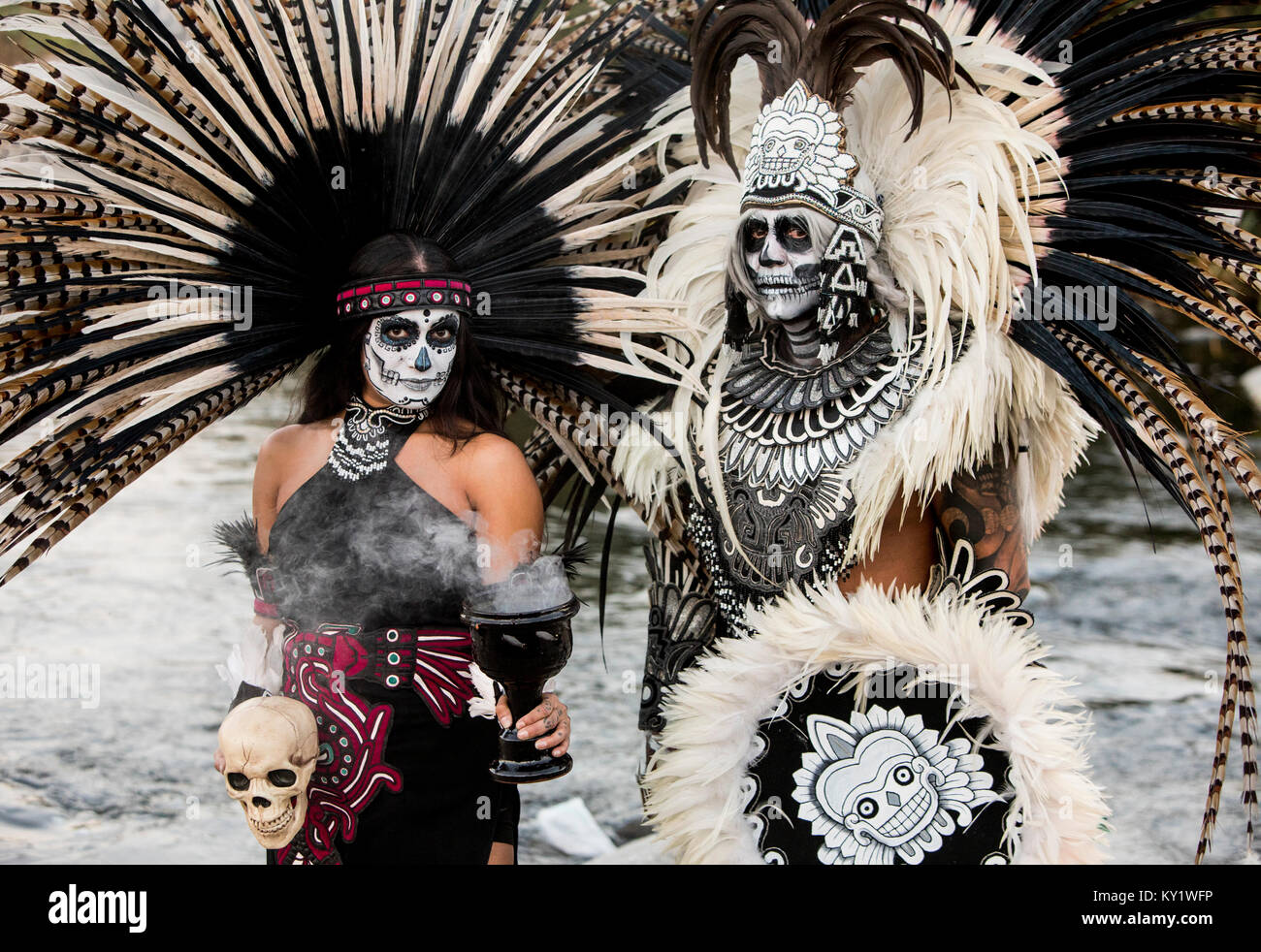 Aztec Dancers perform by the Los Angeles River, Los Angeles, California ...