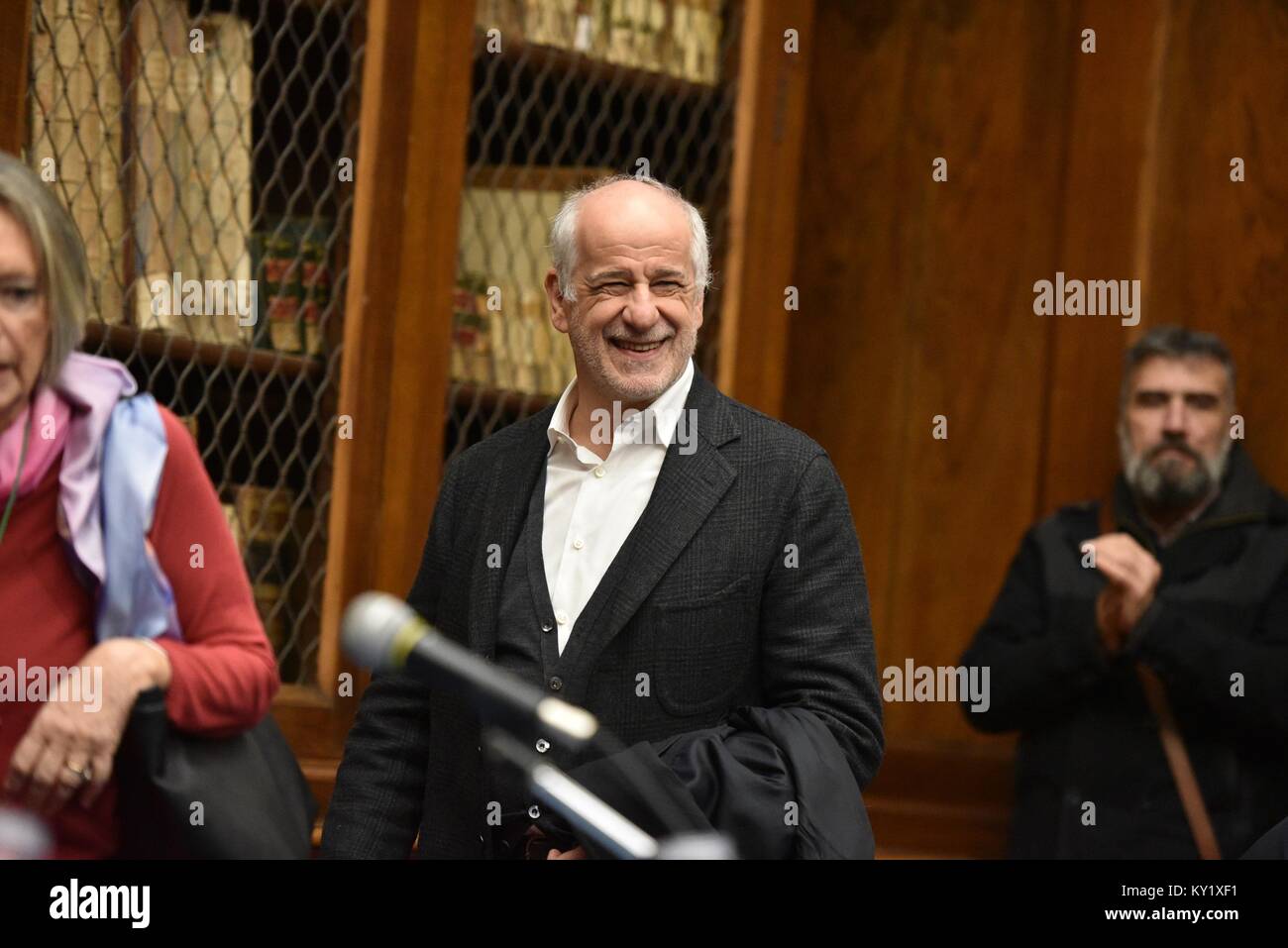 Napoli, Italy. 11th Jan, 2018. Toni Servillo during the printout of the ...
