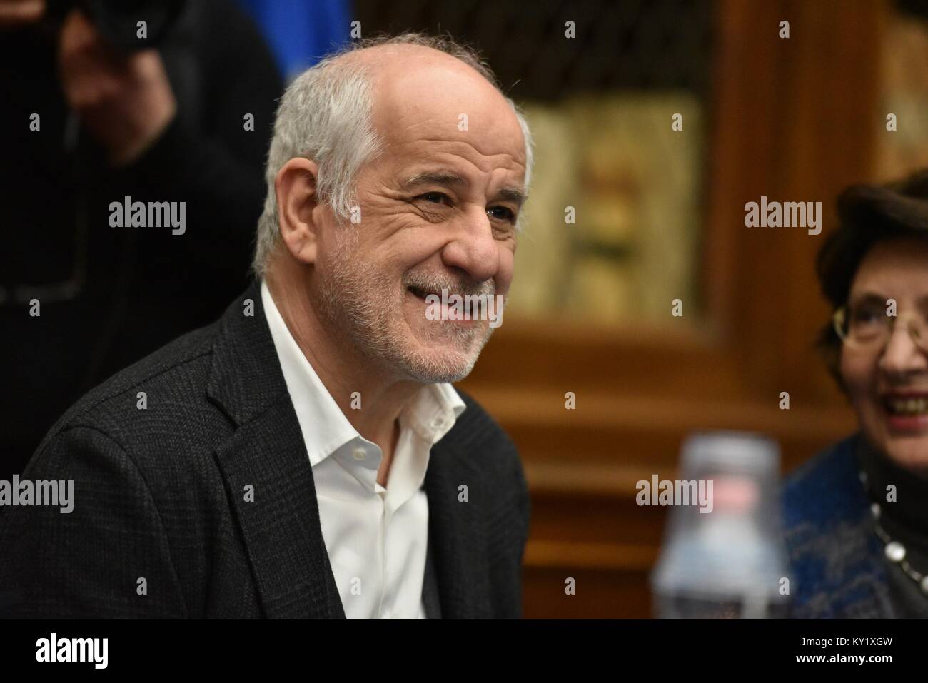 La grande bellezza toni servillo hi-res stock photography and images ...