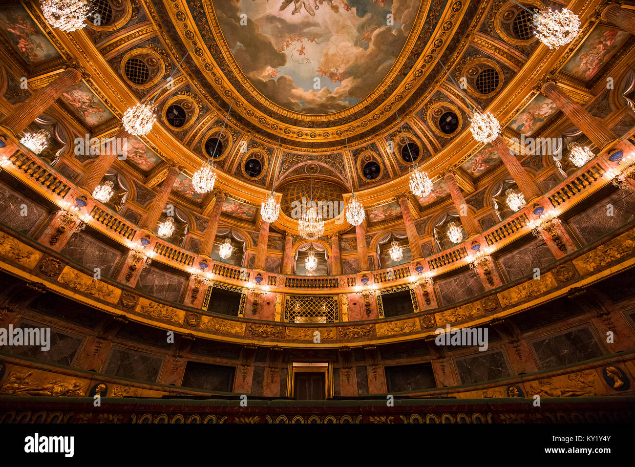 Versailles royal opera house hi-res stock photography and images - Alamy