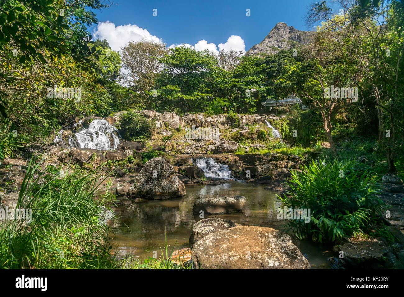 Wasserfall im Park des Eureka House / Maison Eureka in Moka, Mauritius ...