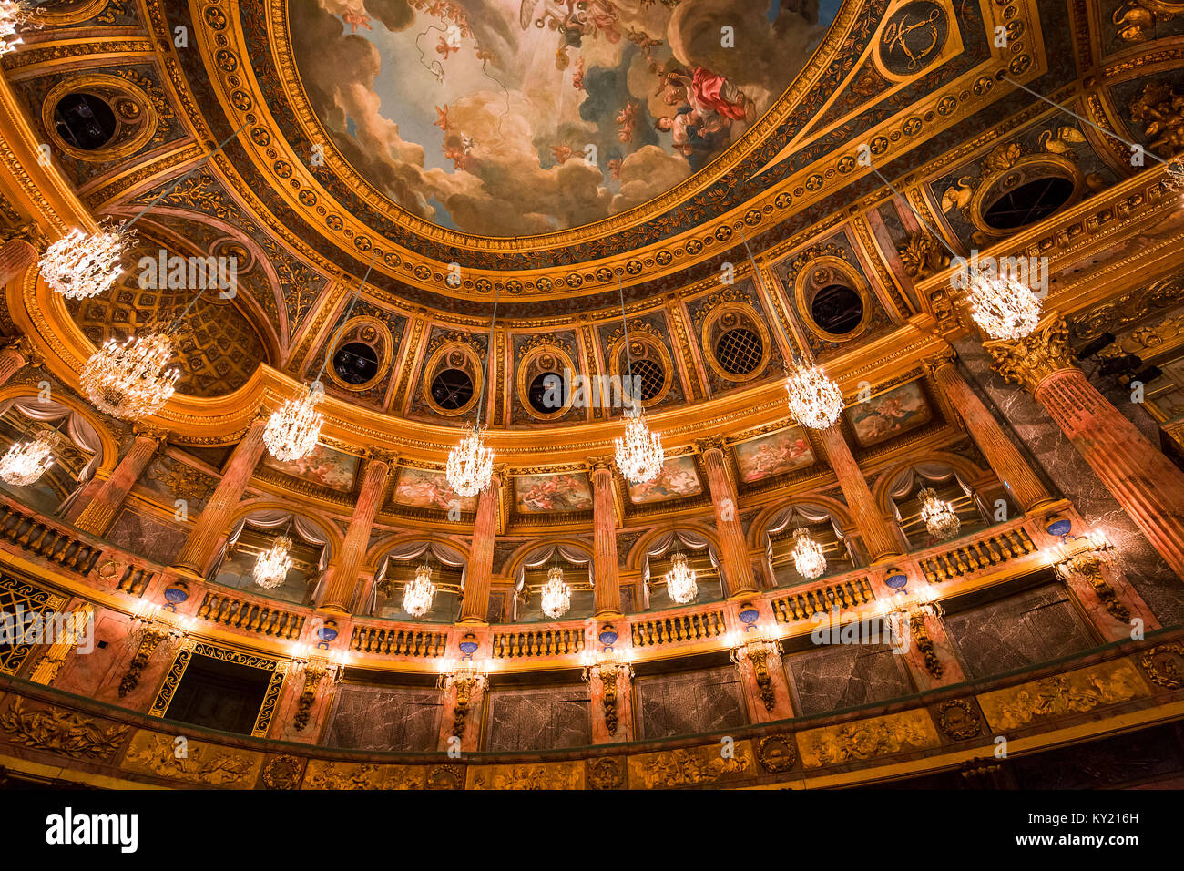 Versailles royal opera house hi-res stock photography and images - Alamy