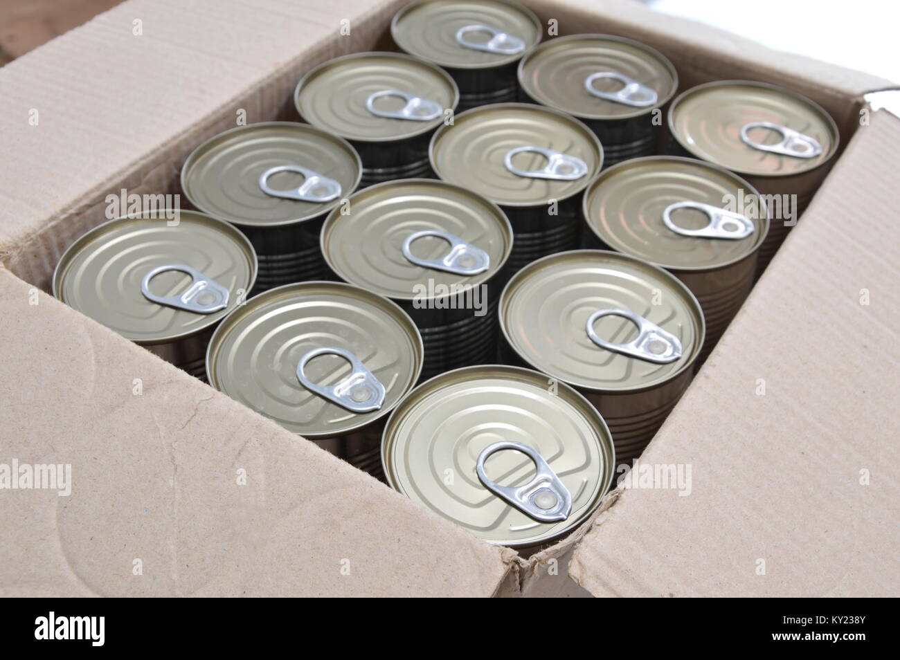 can food in the box Stock Photo - Alamy
