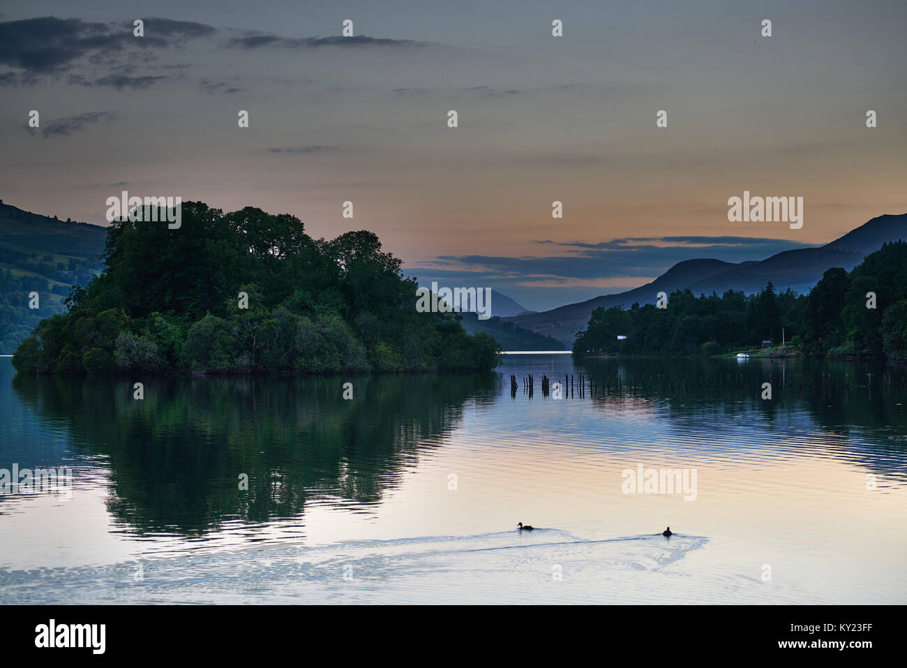 Loch Tay and snow capped Ben Lawers at sunset Stock Photo - Alamy